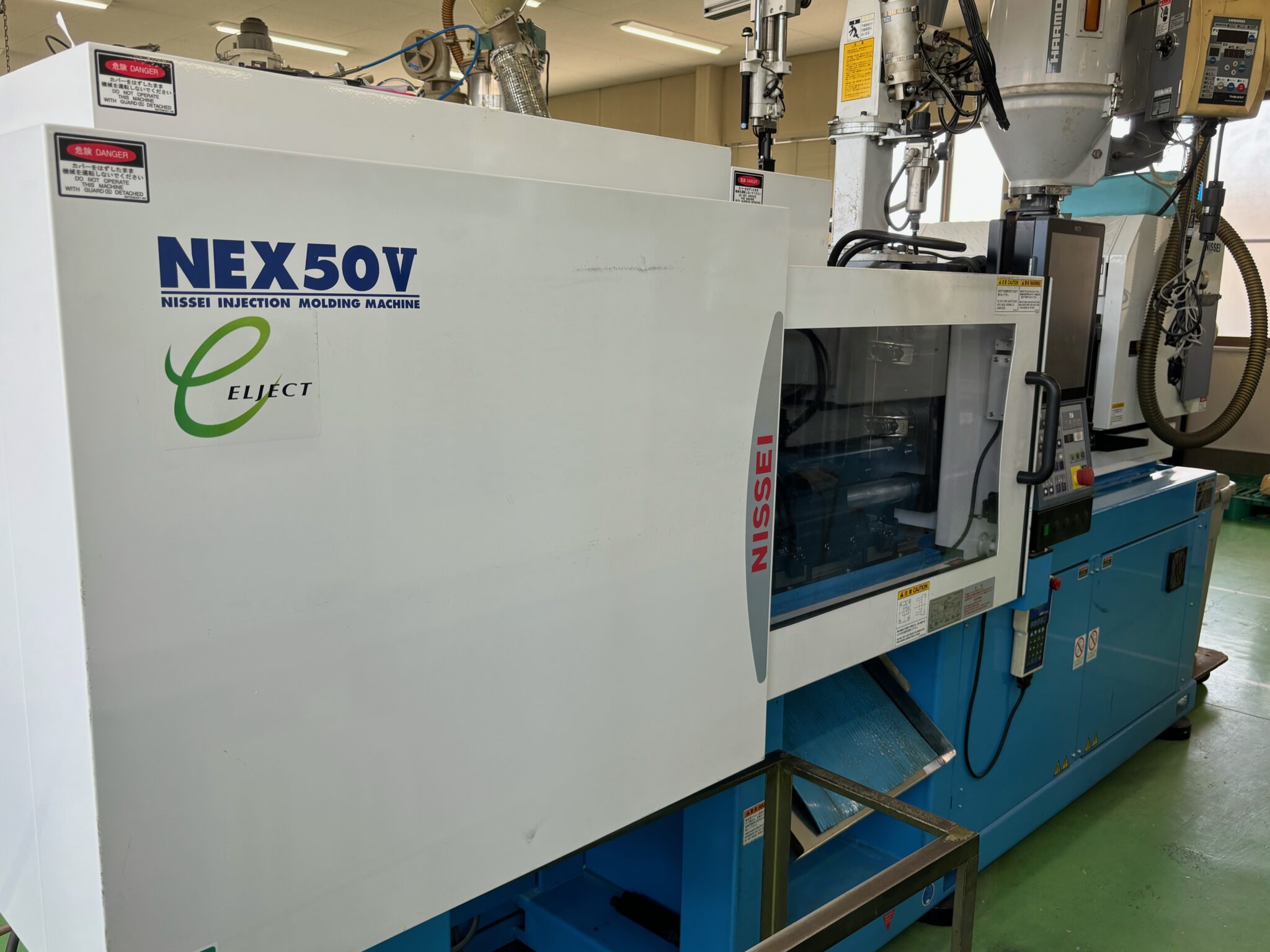 設備紹介 | 株式会社タカサキ